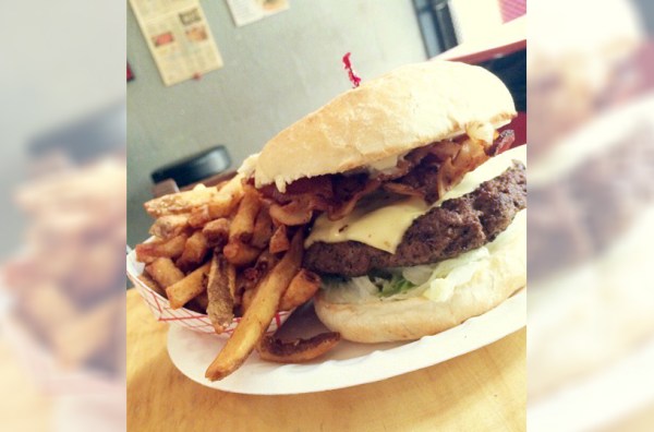 Best Burgers in Texas: 15 Restaurants You Need to Try