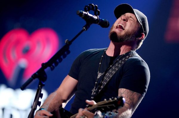 Brantley Gilbert Unites Dogs With Veterans' Families