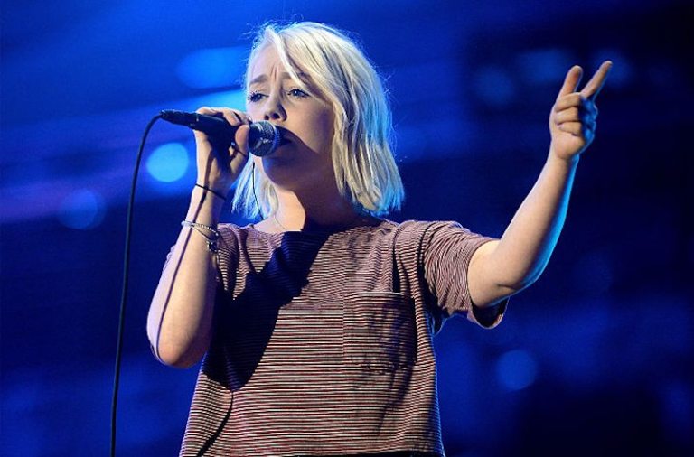 RaeLynn Reveals Release Date for Debut Record 'Wildhorse'