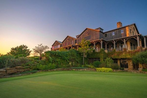 Texas's Incredible 'Barefoot Ranch' is up for Sale