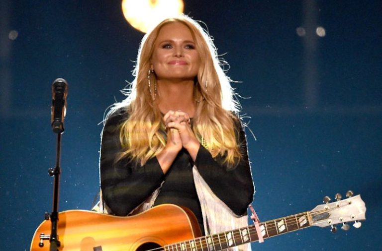 Miranda Lambert is on the Cover of Cosmopolitan's First 'Country Issue'