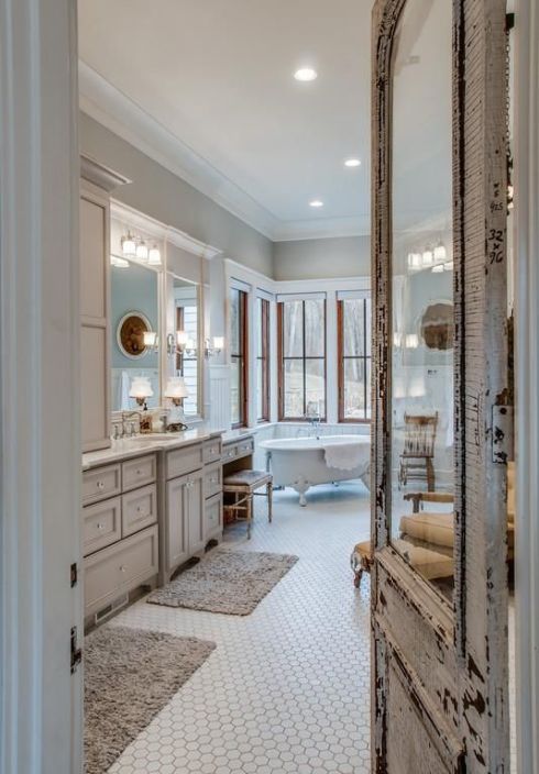 See Miley Cyrus' $5.7 Million Tennessee Farmhouse
