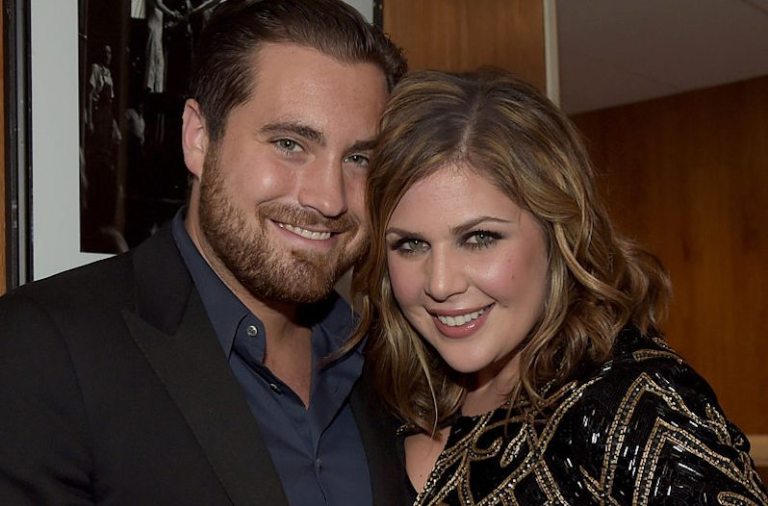 Hillary Scott and Husband Chris Tyrell Welcome Twin Girls