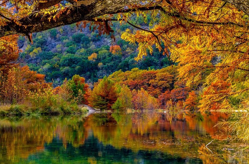 Fall in Texas in 10 Breathtaking Photos from Around the State
