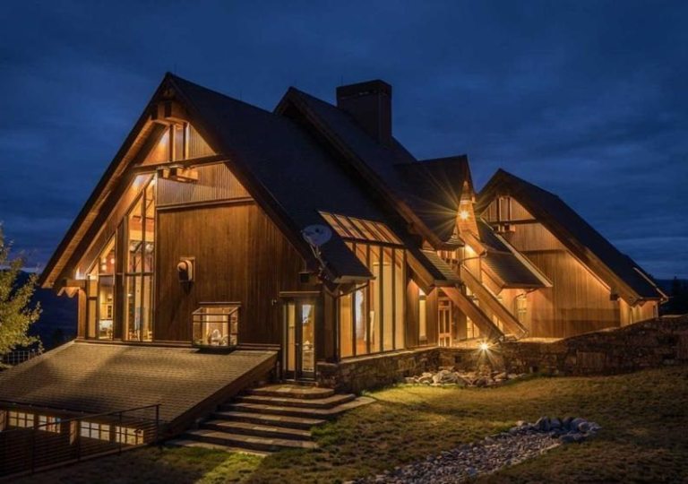 10 Beautiful Ranches You Can Buy Right Now