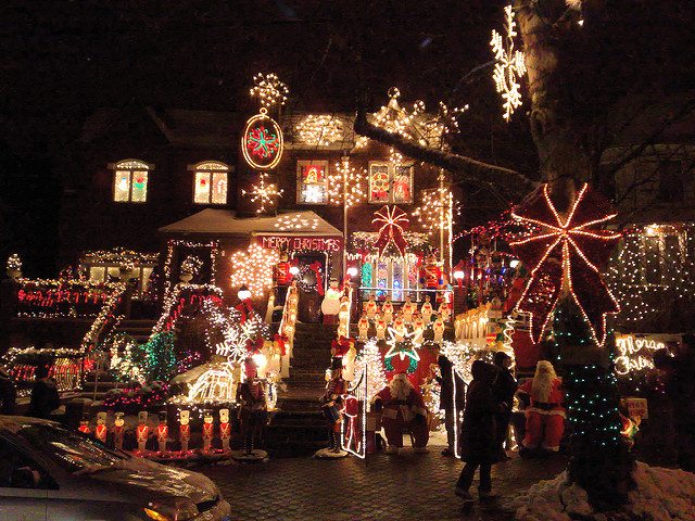 15 Over-the-Top Light Displays That Won Christmas