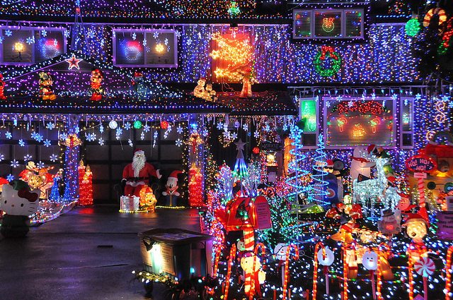 15 Over-the-Top Light Displays That Won Christmas