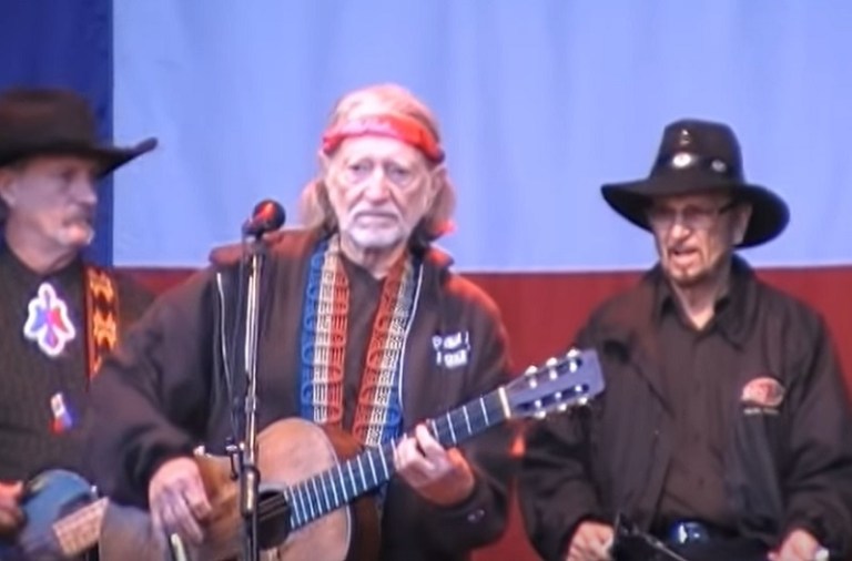 Paul English, Willie Nelson's Drummer, Dies at Age 87