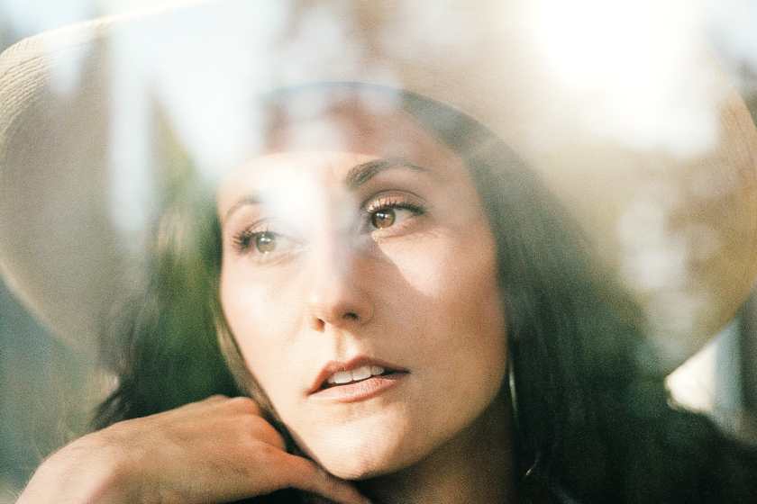 Cf Watkins Offers a Cure for Homesickness on 'Dogwood'