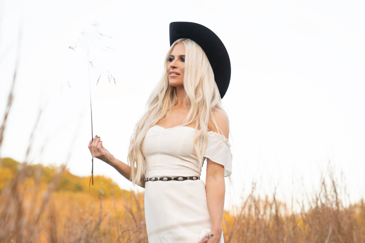 Gabrielle Mooney Finds Healing and Empathy on 'Pray For You'