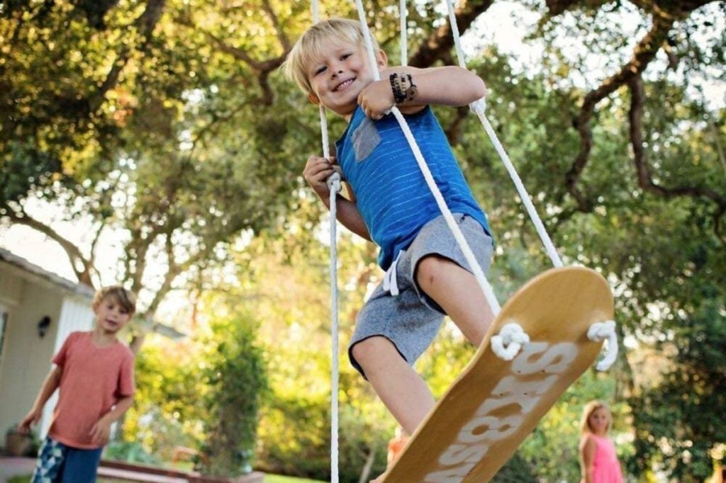 3 Best Skateboard Tree Swings of 2021: For Trees & Swing Sets