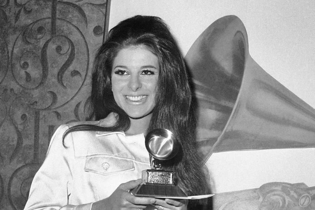 ‘Ode To Billie Joe’: The Story Behind Bobbie Gentry’s Perplexing Hit