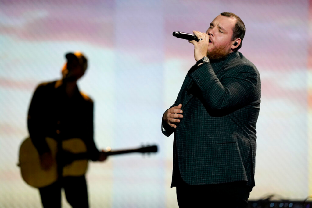 Luke Combs Talks Eric Church, Early Career Rejection With Steve Austin