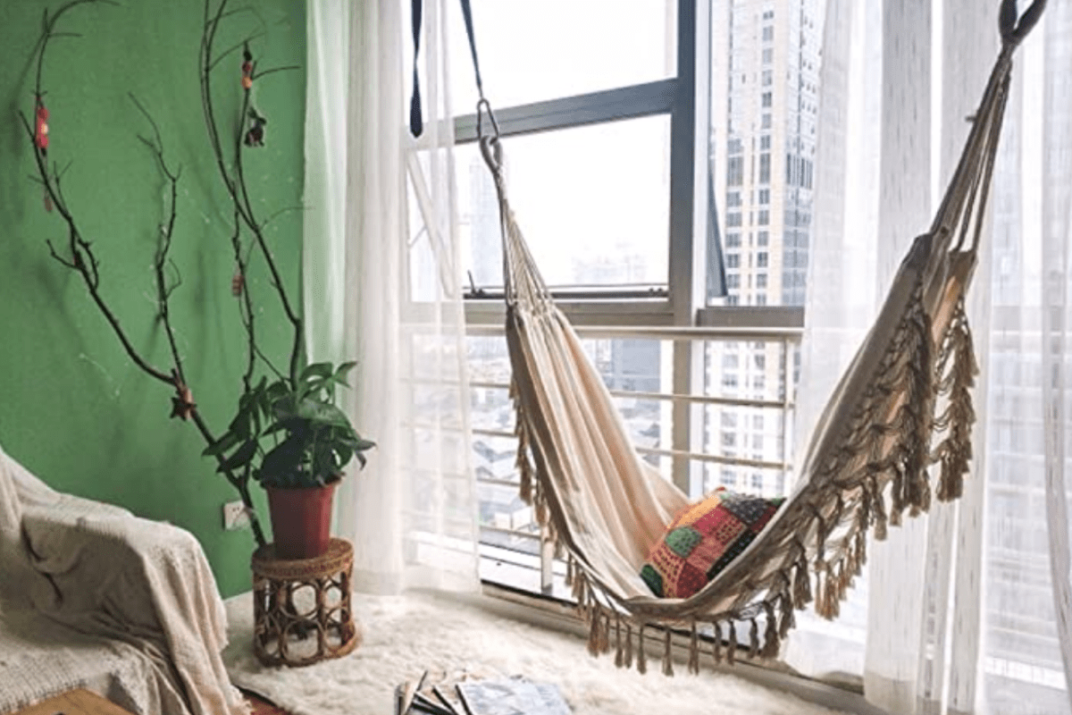 Indoor Hammock: 5 Best of 2021 That Will Make Your Office So Cozy