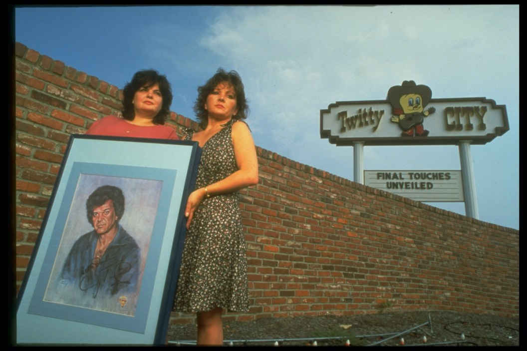 Joni Twitty and Her Siblings Carried on Conway Twitty's Musical Legacy
