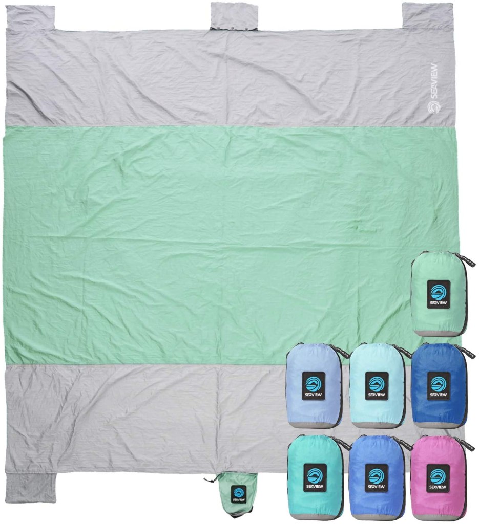 The 3 Best Sandless Beach Blankets in 2022