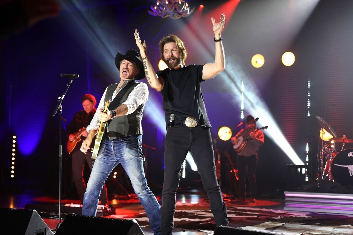 Songs About Dancing: The 10 Best Country Tunes to Dance To