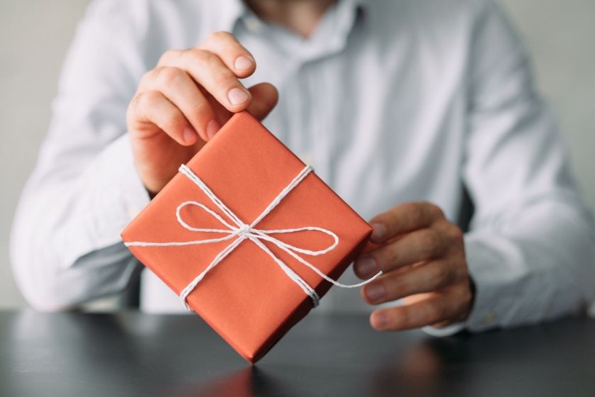7 Best Gifts Under $5 of 2021: Wacky and Useful Gifts for Everyone