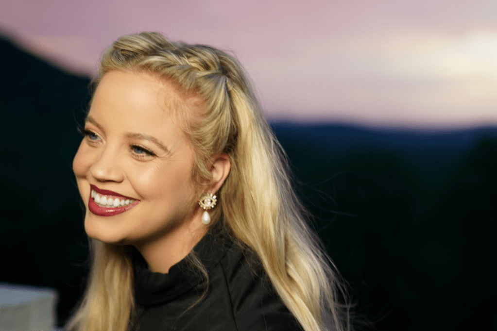 Harper Grae On Life on the Road and the Joy of Selling Her Own Merch