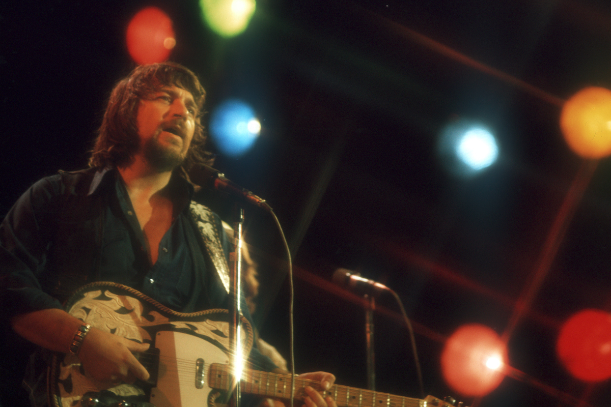 Waylon Jennings Photos: From His Younger Days Through Outlaw Infamy