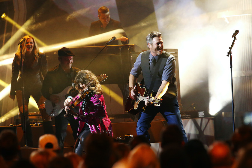 Jenee Fleenor: Peers Exalt 'the G.O.A.T.' of 21st Century Country Fiddlers