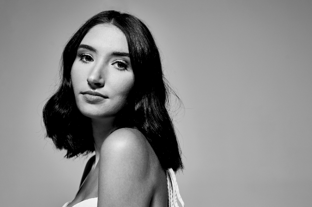 Rachel McIntyre Smith Shares Acoustic 'The Woulds'