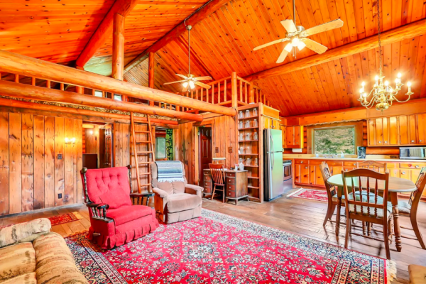 See Inside Willie Nelson's Former $2.5 Million Home