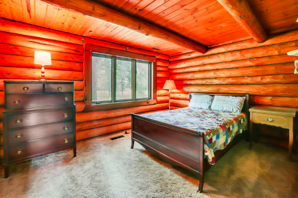See Inside Willie Nelson's Former $2.5 Million Home