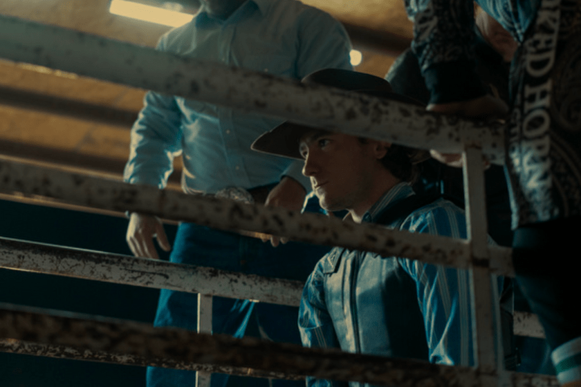 Outer Range Cast: Meet the Stars of the Sci-Fi Western