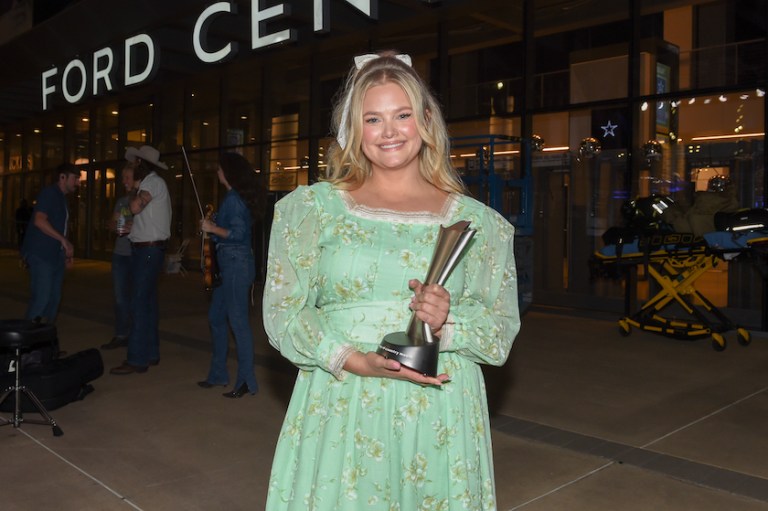 Hailey Whitters: 5 Things to Know About the ACM Award-Winner
