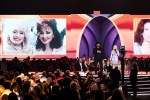 Dolly Parton Tributes Naomi Judd + Loretta Lynn With Gospel Song