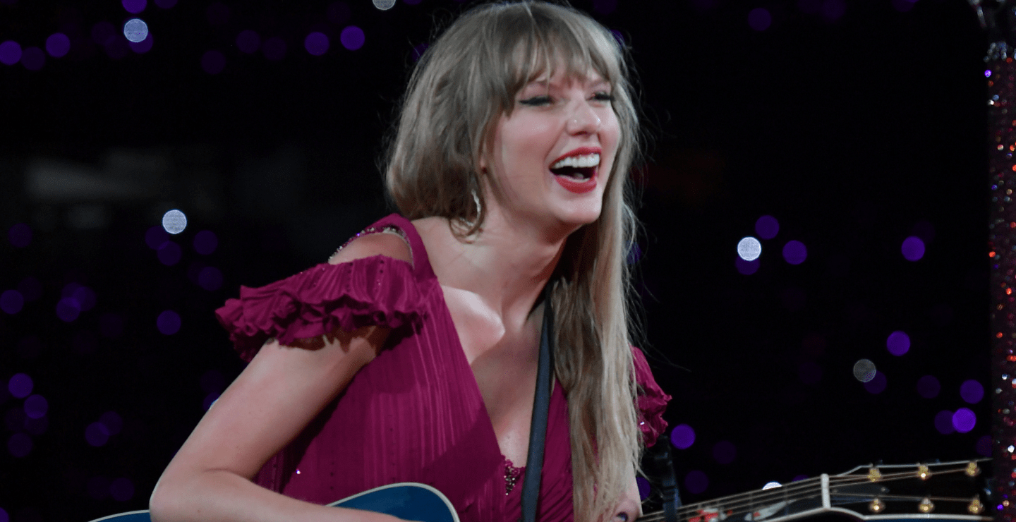 Taylor Swift Surprises Crew Members With Massive Bonuses