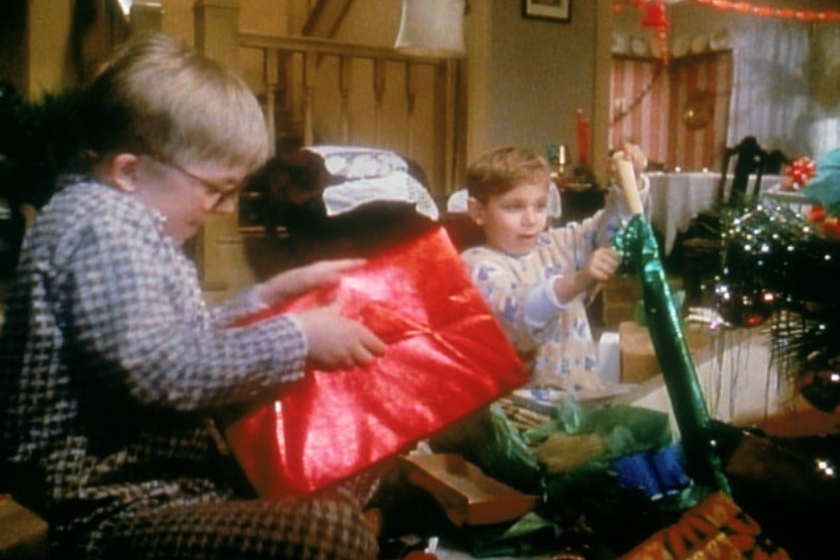Inside 10 Iconic Homes From Your Favorite Christmas Movies