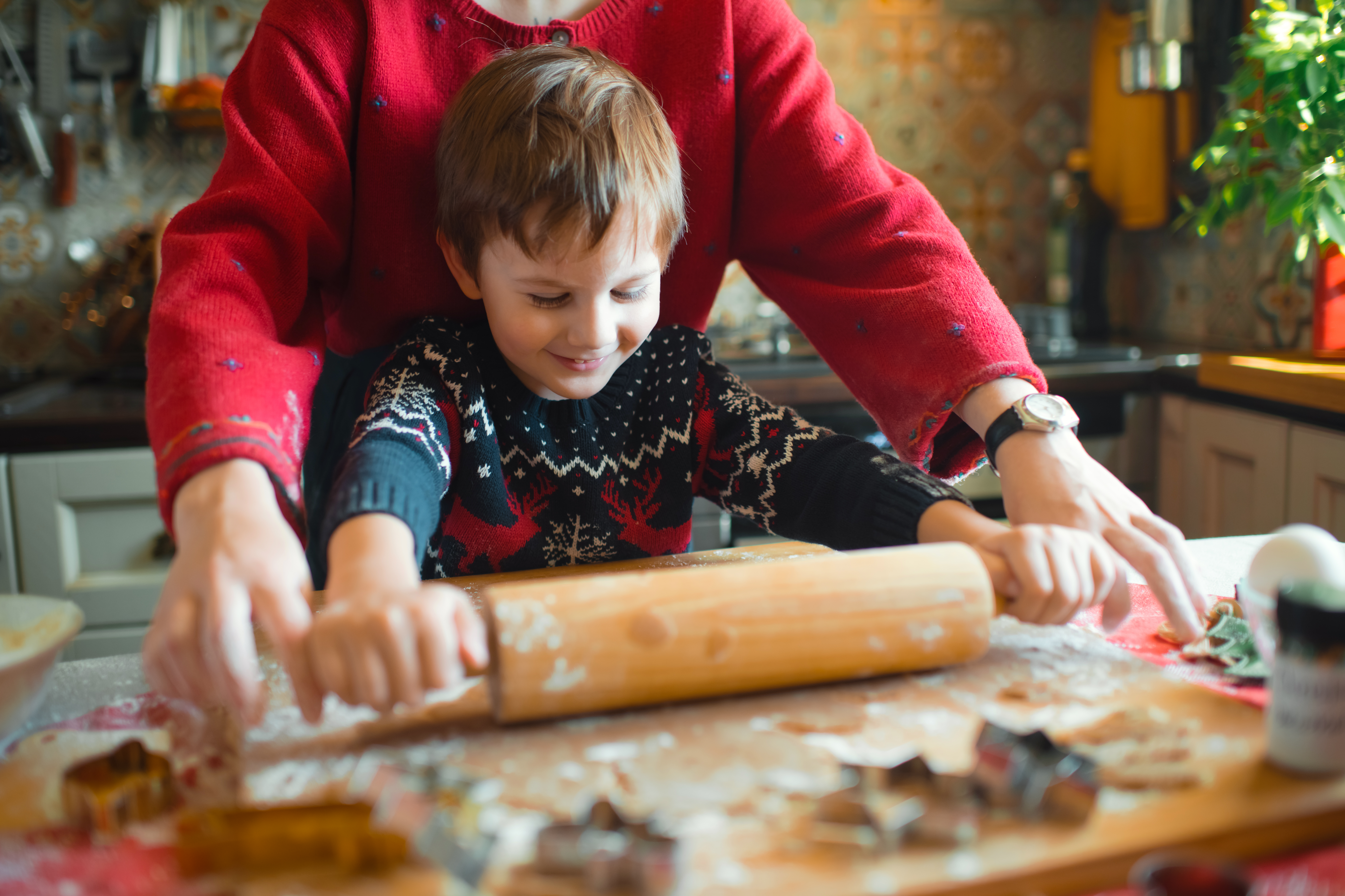 30 Christmas Traditions To Make Your Holiday Magical