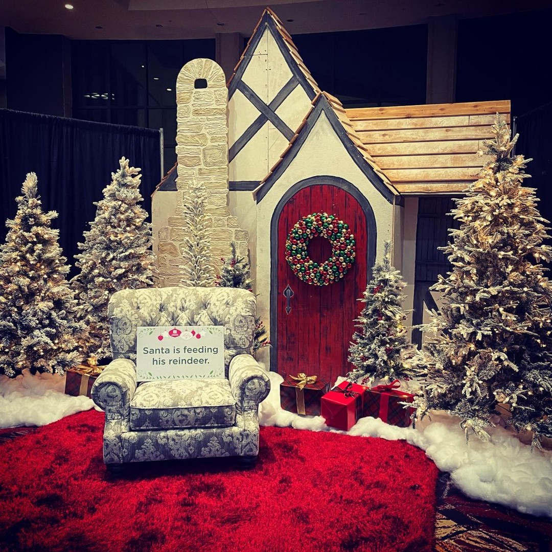 14 Magical Christmas Towns in Texas To Visit During the Holidays