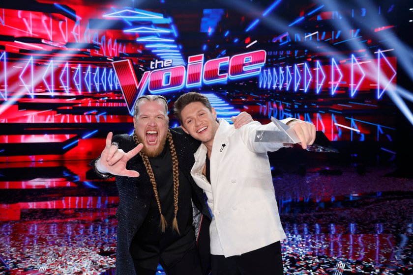 'The Voice' Winner Huntley Joins Coach Niall for Bob Dylan Cover