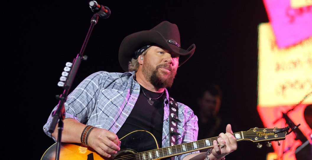 Toby Keith and This Fellow Country Music Legend Will Be Inducted Into ...