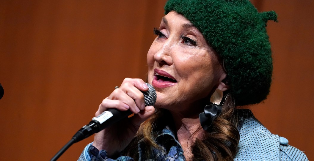 You Can Eat Christmas Dinner With This 90s Country Star - Wide Open Country