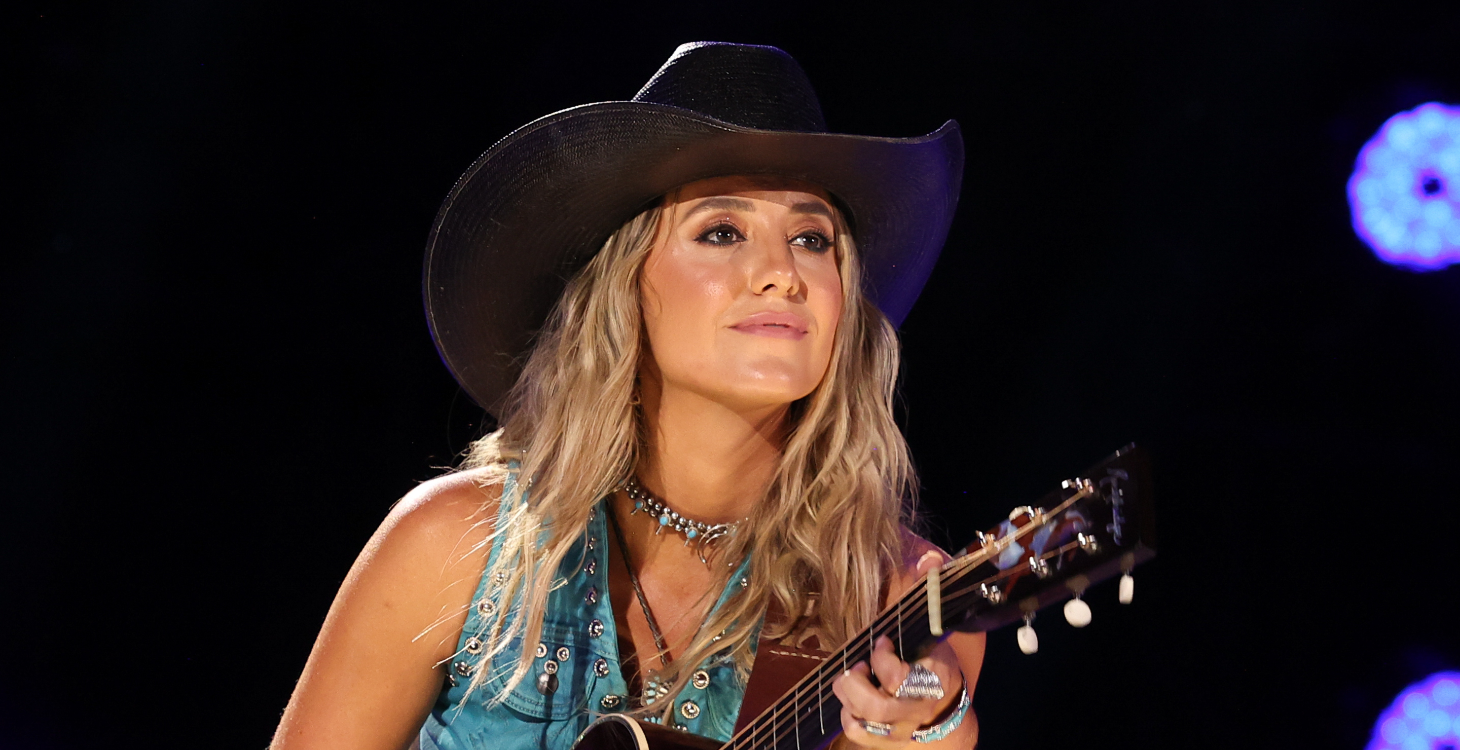 Lainey Wilson's 'Whirlwind': Release Date, Track List & How to Stream ...