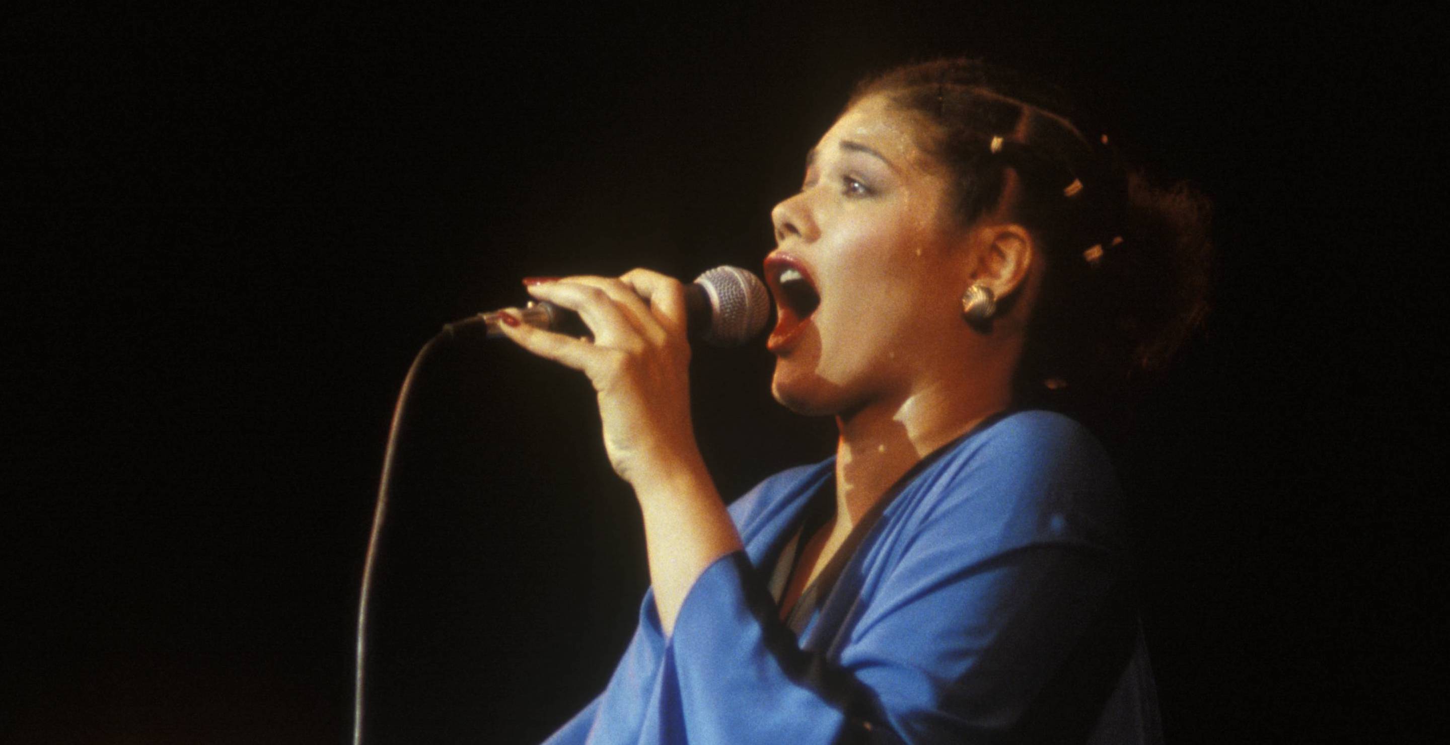R&B Singer Angela Bofill Passes Away at 70 - Wide Open Country