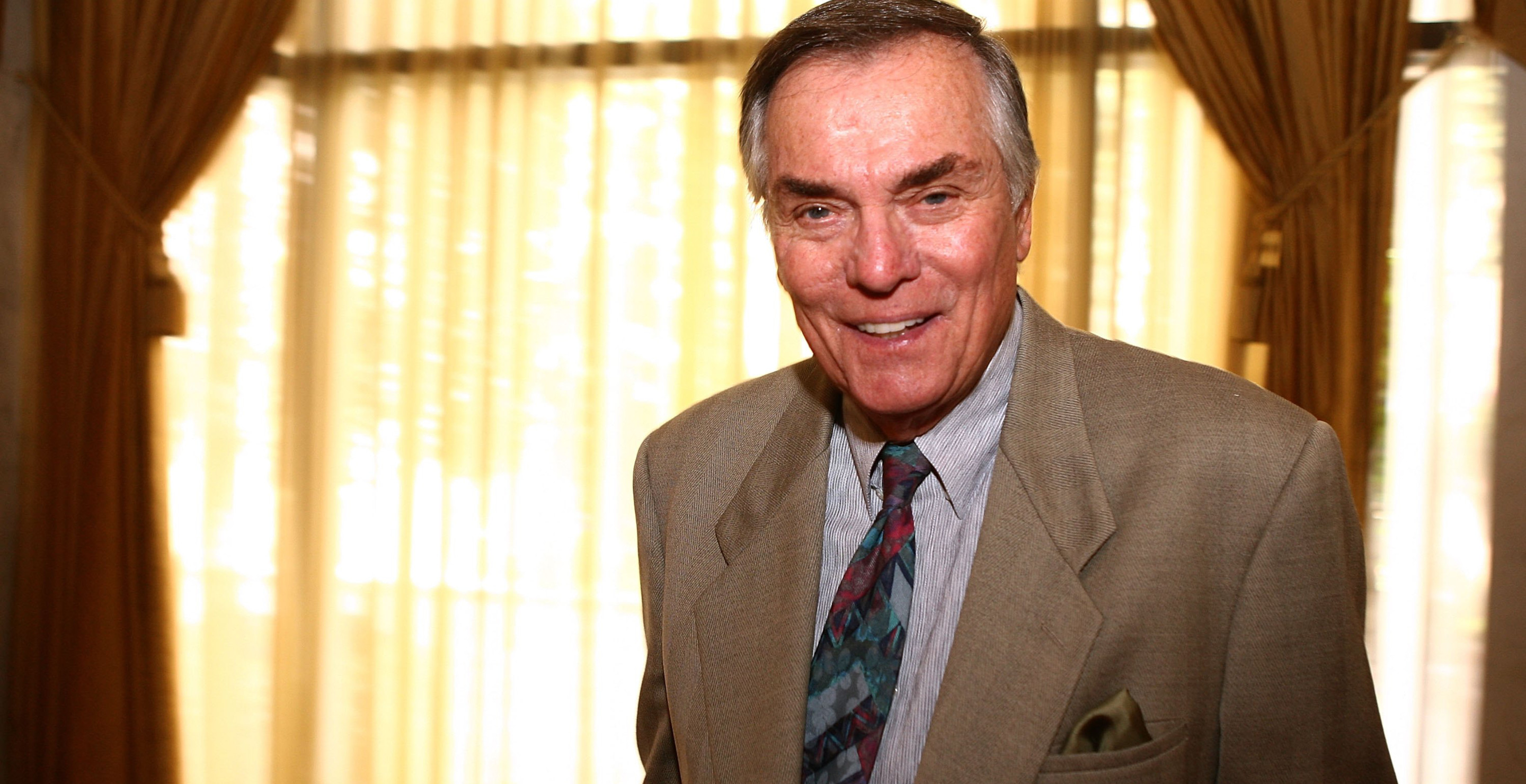 Iconic Game Show Host Dies at 98 - Wide Open Country