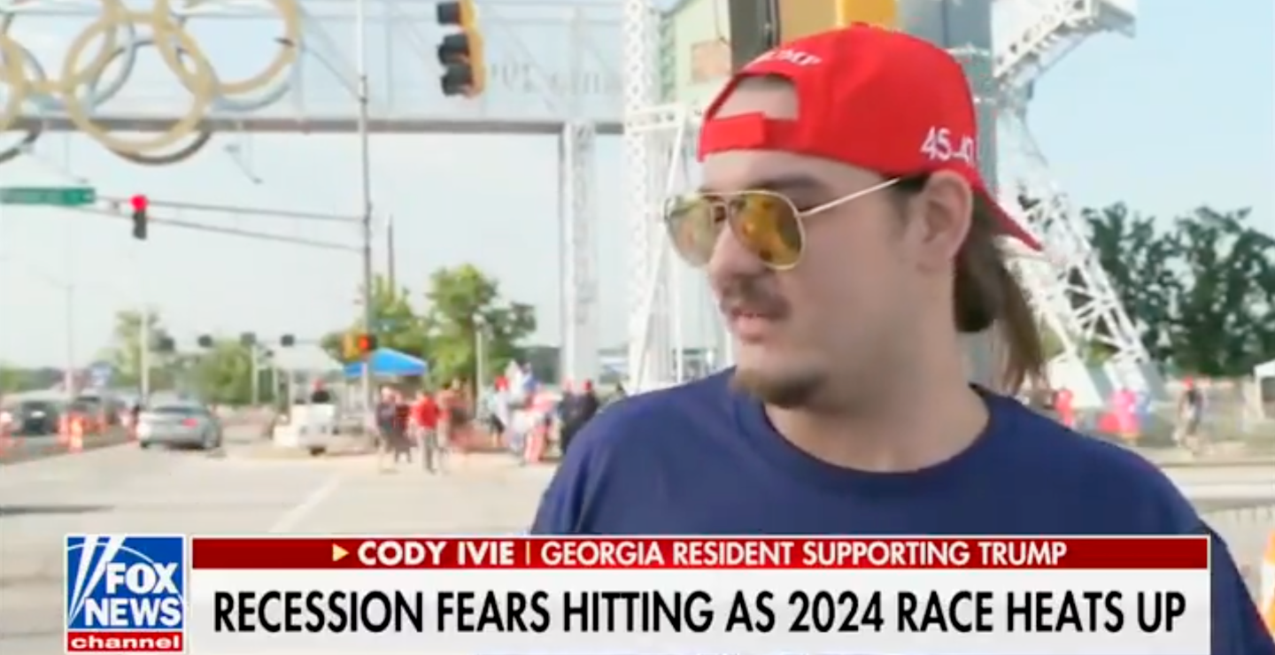 Man at Trump Rally Laments Beer Inflation 'That’s The Working Man’s ...
