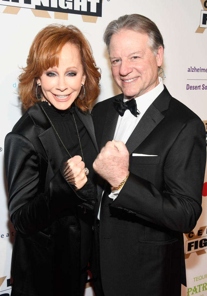 Who Is Reba McEntire's Husband? Meet The Singer's Boyfriend Rex Linn ...