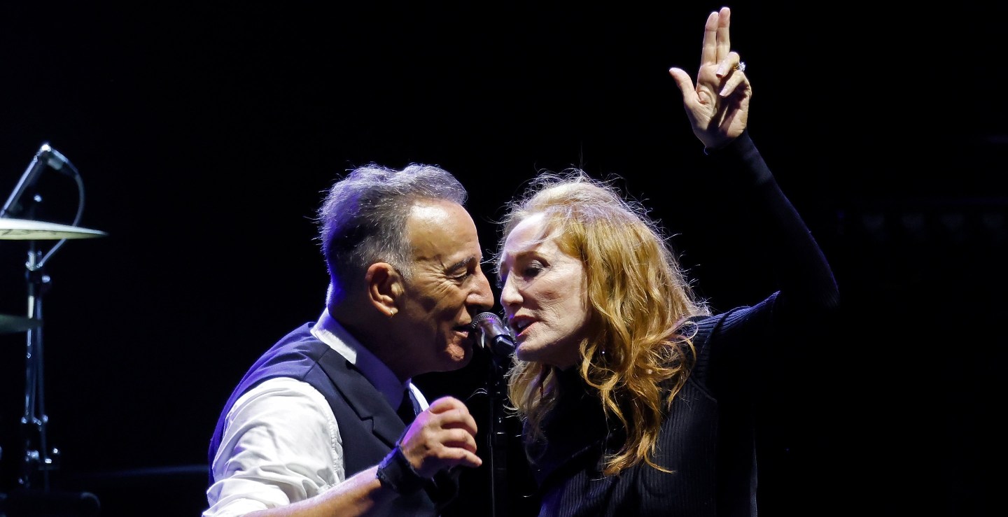 Bruce Springsteen And Wife Perform Emotional Duet After Cancer ...