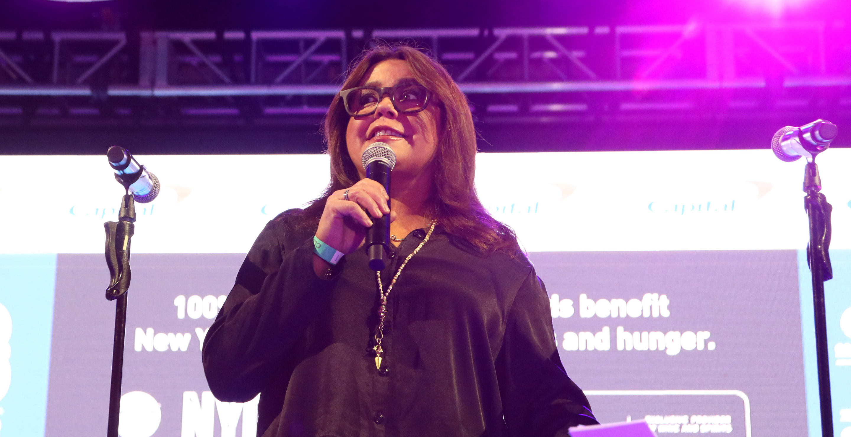 Rachael Ray's New Video Leaving Fans Worried About Her Health - Wide ...