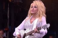 Lyrics Comparison: Beyoncé Reinvents Dolly Parton's Classic "Jolene ...