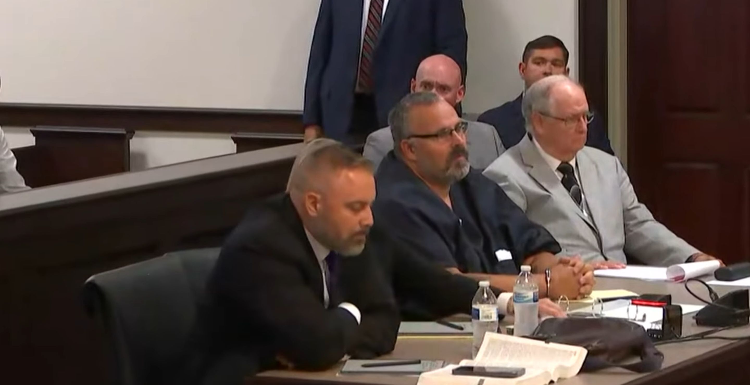 Shocking Video Shows Moment Kentucky Sheriff Allegedly Murders Judge In ...