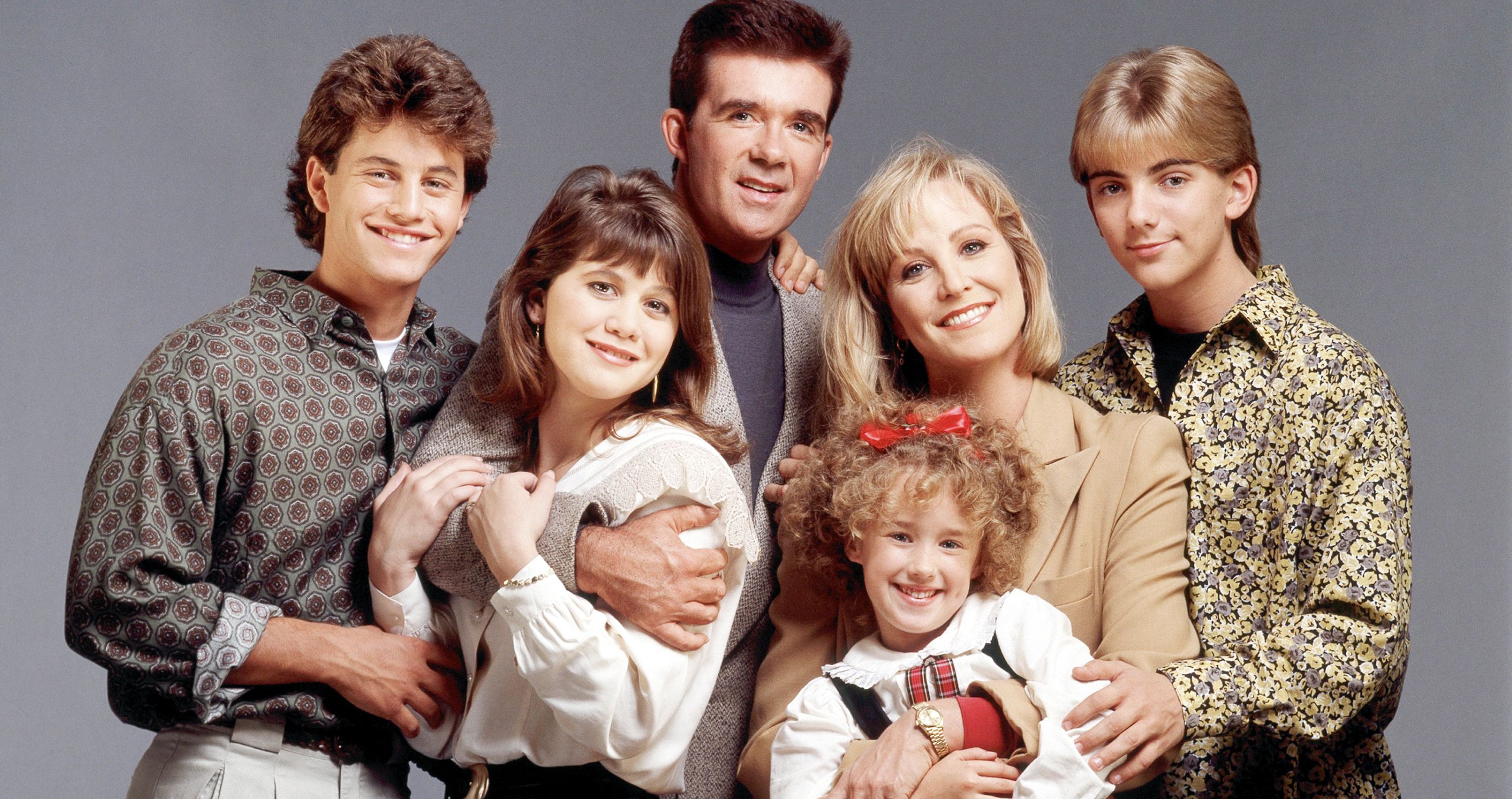 4 TV Show Themes You Didn't Know Were Performed By Legendary Country ...