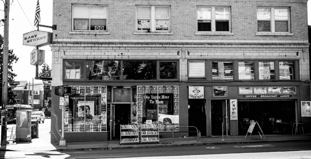 5 Must-Visit Record Stores In The US - Wide Open Country