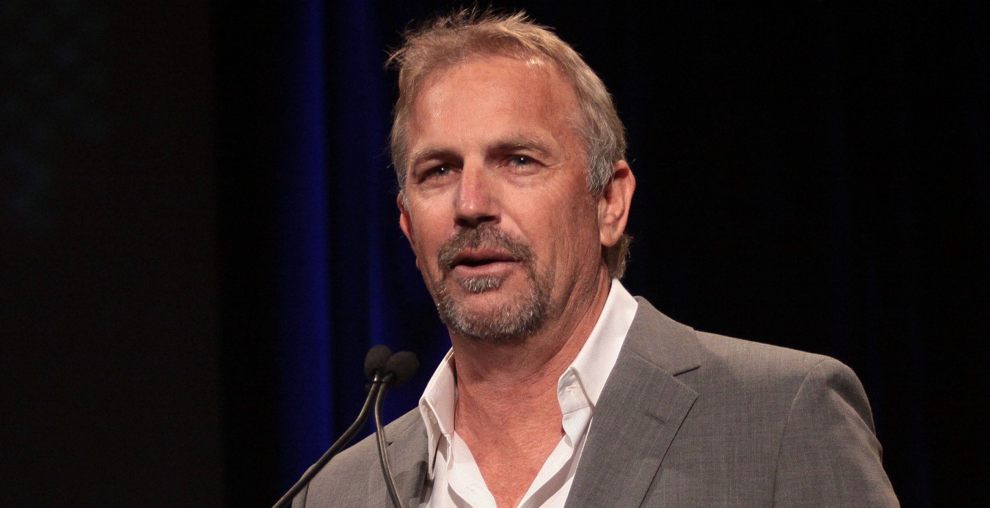 Kevin Costner Gives Tribute to Whitney Houston on His 70th Birthday ...